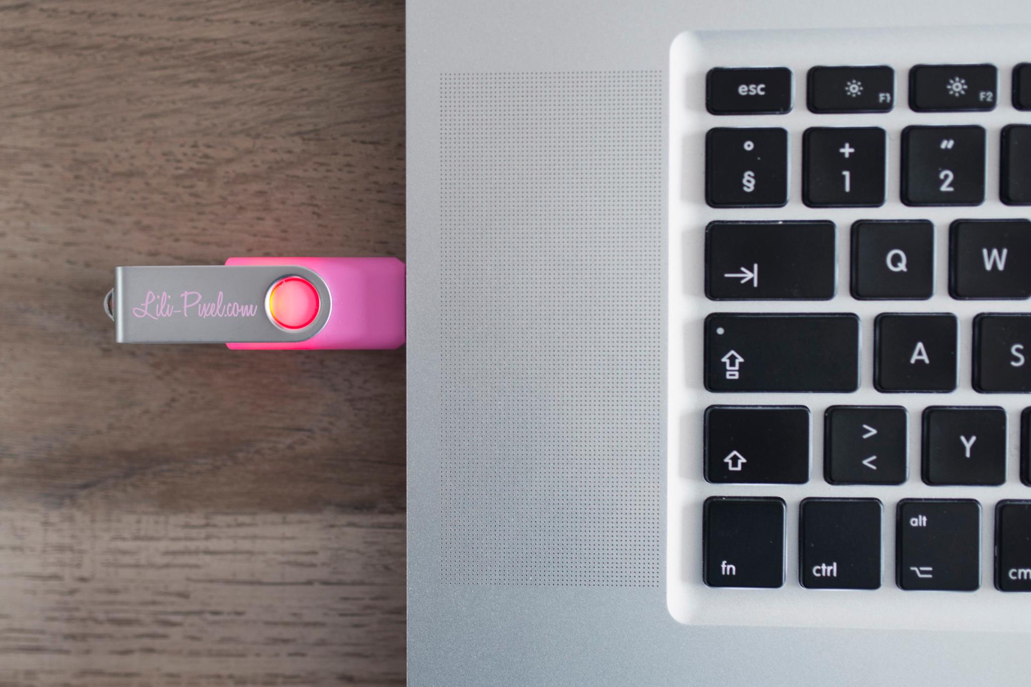 How To Transfer Photos From An IPhone To A Flash Drive How To Transfer Photos From An IPhone To A Flash Drive